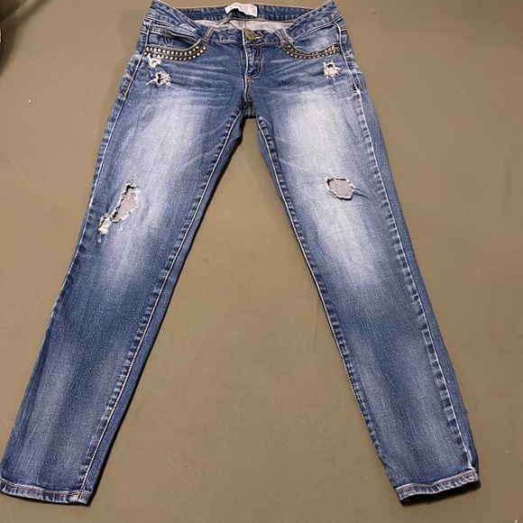 Jolt | Jeans | Jolt Distressed And Studded Skinny Jeans Size 7 | Poshmark